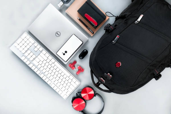 Laptop Backpack Essentials: What's In My Laptop Bag? — Krimcode